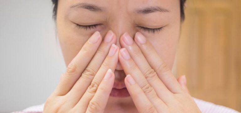 Crackling Sound in Sinuses: Should You Be Worried? - Bionaze