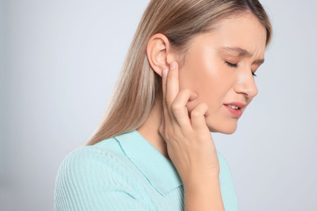 How to Drain Ear Sinus Fluid Without Hurting Your Ears - Bionaze