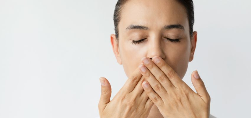 Why Does Your Breath Stink In The Morning? - Ask The Experts